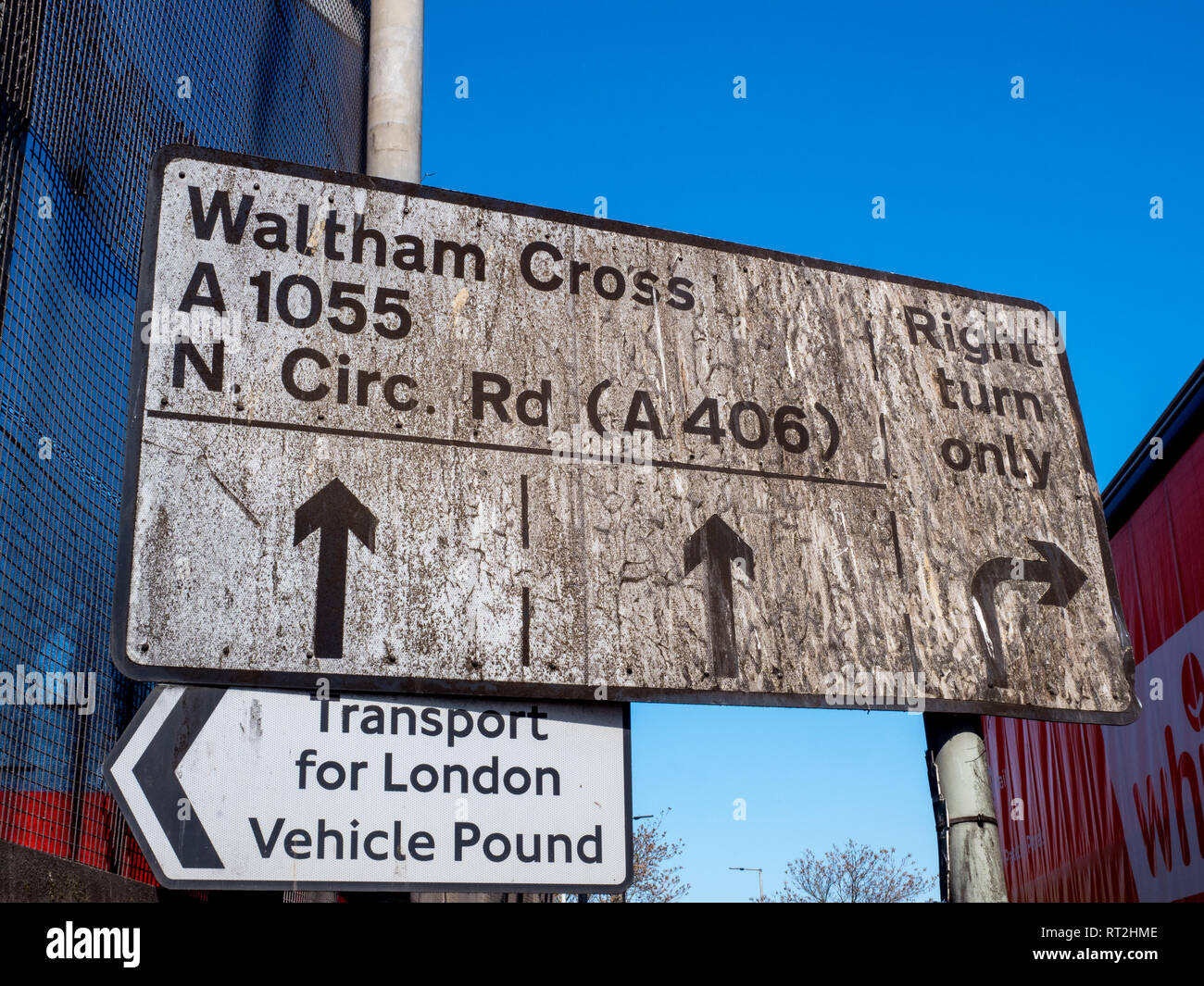 A406 hi-res stock photography and images - Alamy
