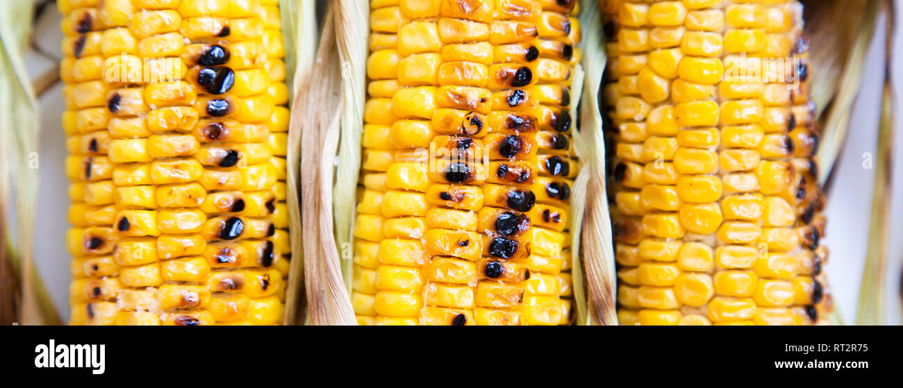 Charred corn cobs hi-res stock photography and images - Alamy