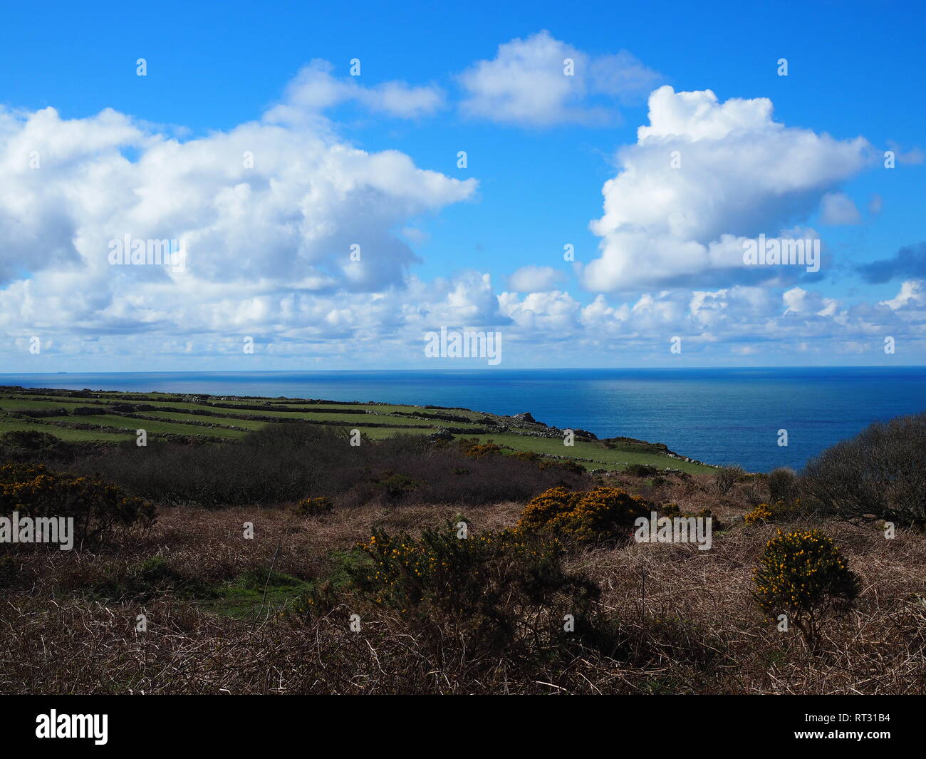 Commando Ridge, Bosigran, Penwith, Cornwall, England, UK Stock Photo ...