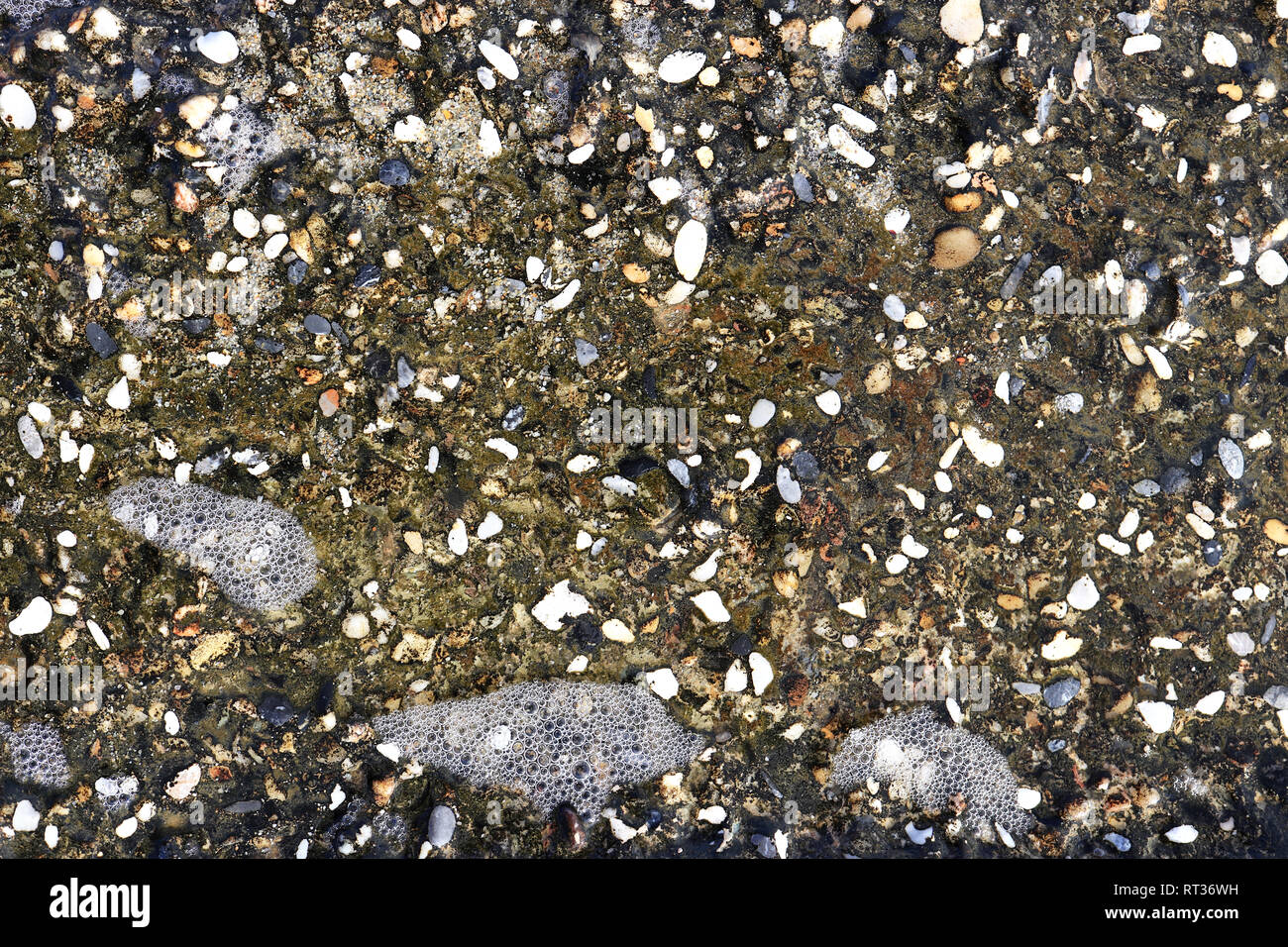 Cliff bottom hi-res stock photography and images - Alamy