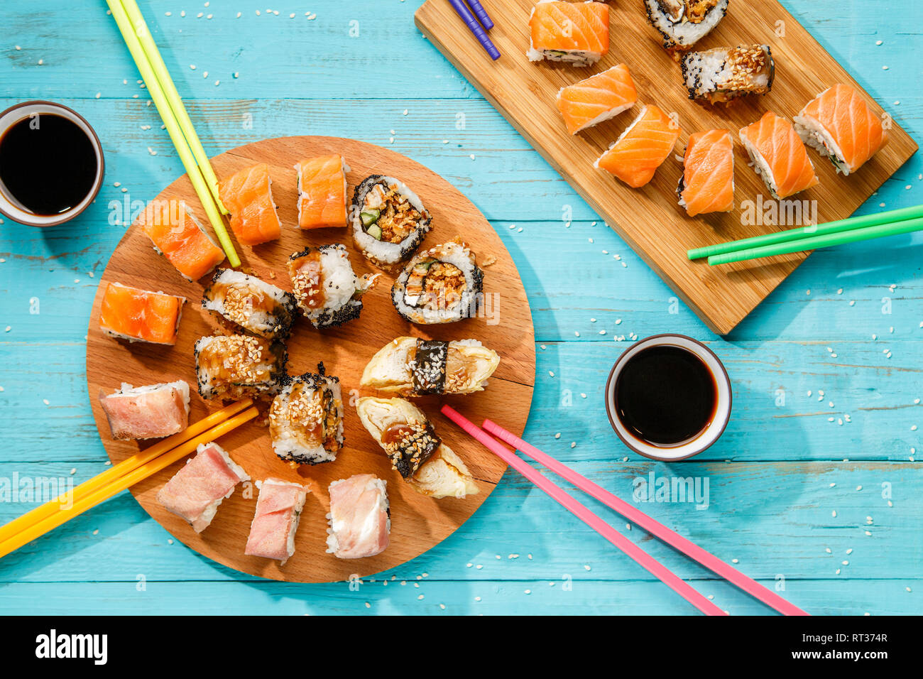 Assorted round sushi plate hi-res stock photography and images - Alamy