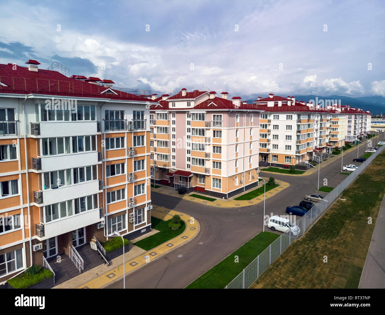 Day residential district hi-res stock photography and images - Alamy