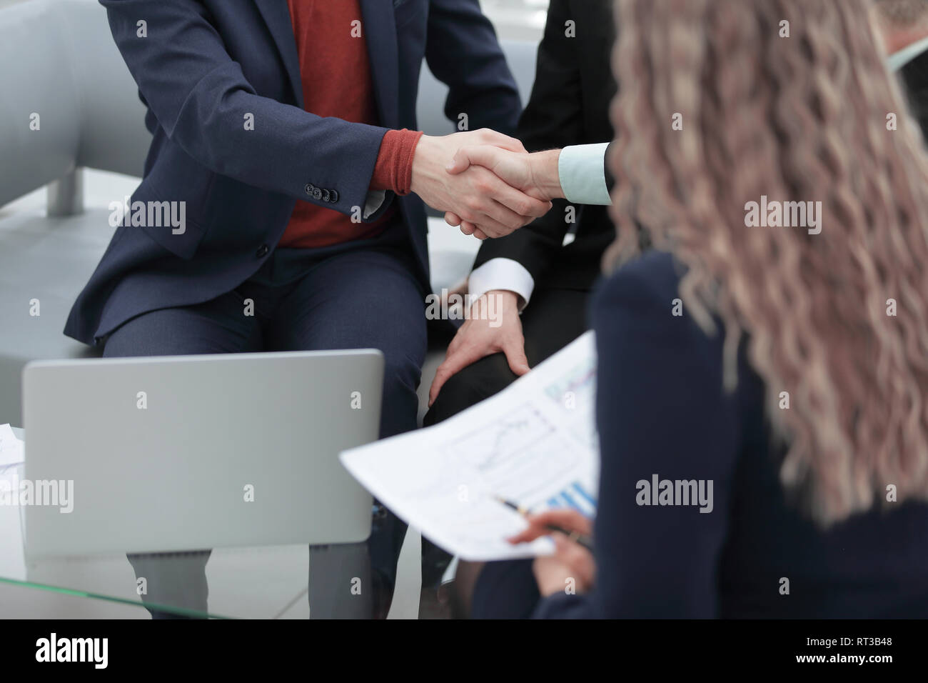 close up.handshake between Manager and client as a sign of cooperation ...