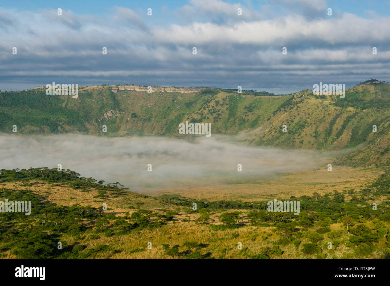 Explosion crater hi-res stock photography and images - Alamy