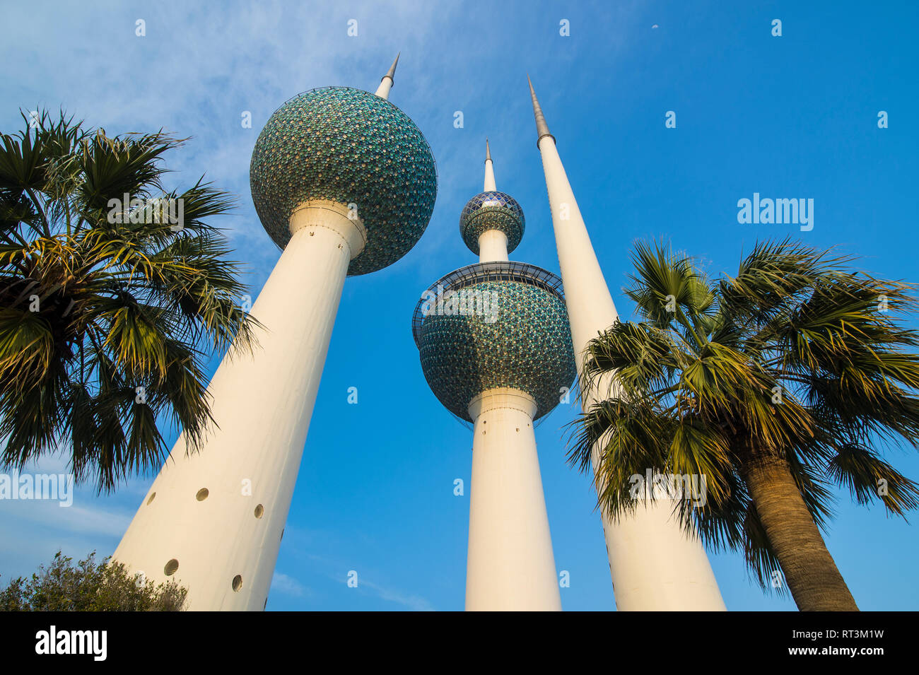 Kuwait towers hi-res stock photography and images - Alamy