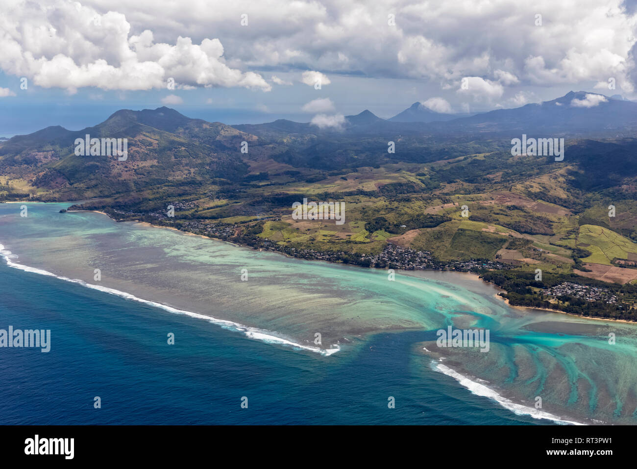 Indian ocean aerial hi-res stock photography and images - Alamy