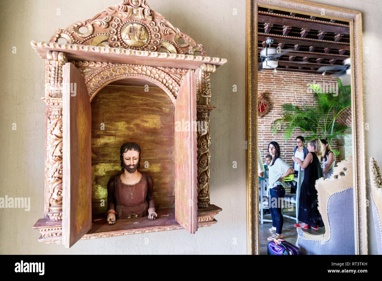 Carved wood altar religious memorial hi-res stock photography and ...