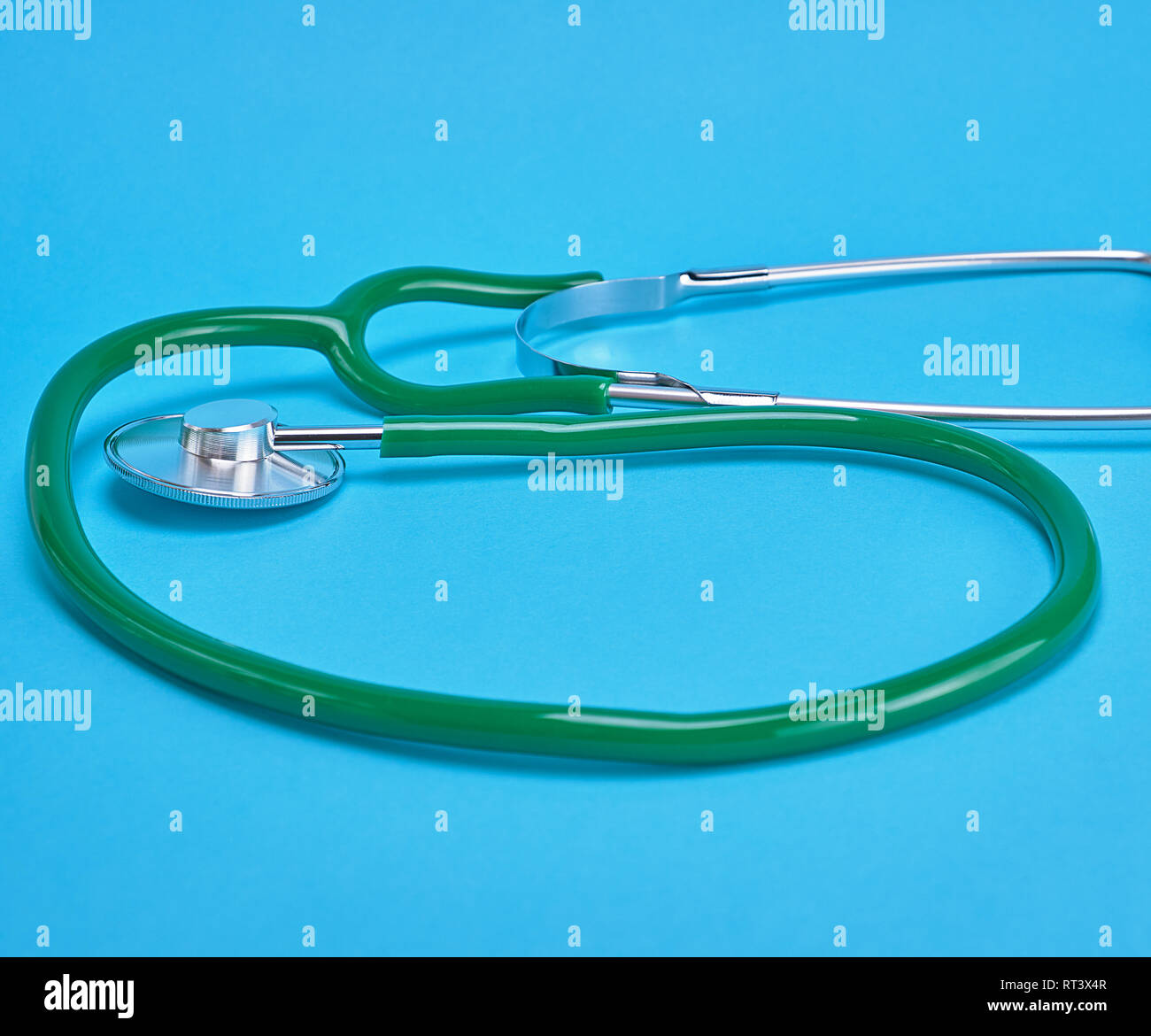 Medical stethoscope on blue hi-res stock photography and images - Alamy