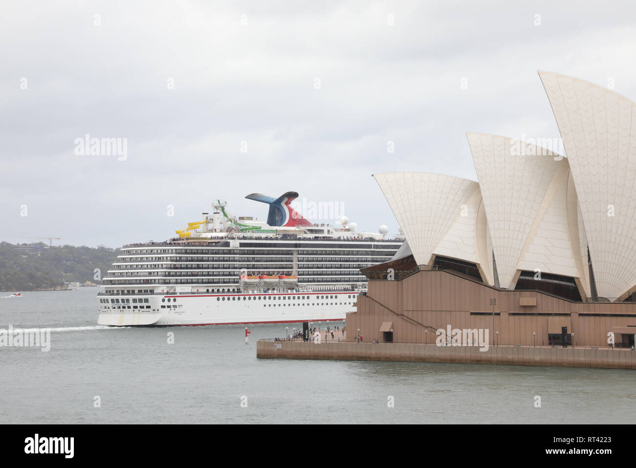 Carnival Spirit cruise ship departs Sydney, Australia Stock Photo - Alamy