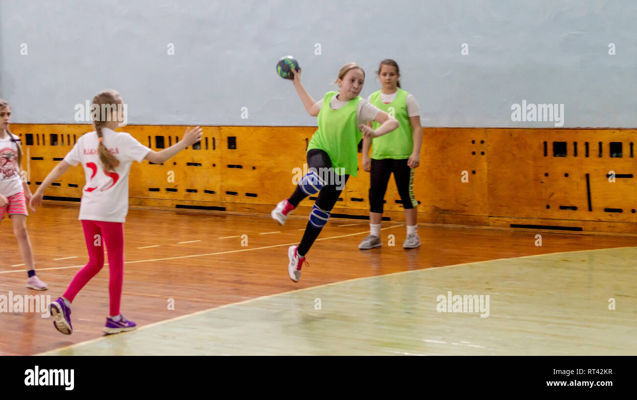 Handball Girl Stock Photos & Handball Girl Stock Images - Alamy
