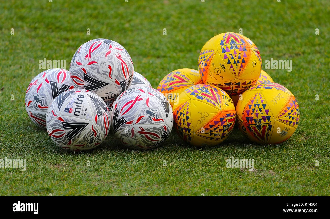 Footballs general hi-res stock photography and images - Alamy