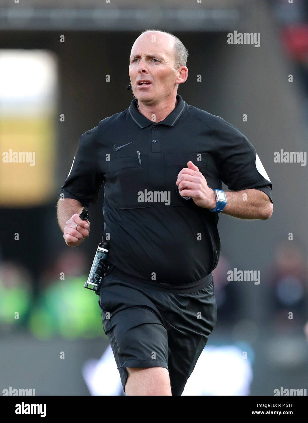 Referee Mike Dean Stock Photo - Alamy