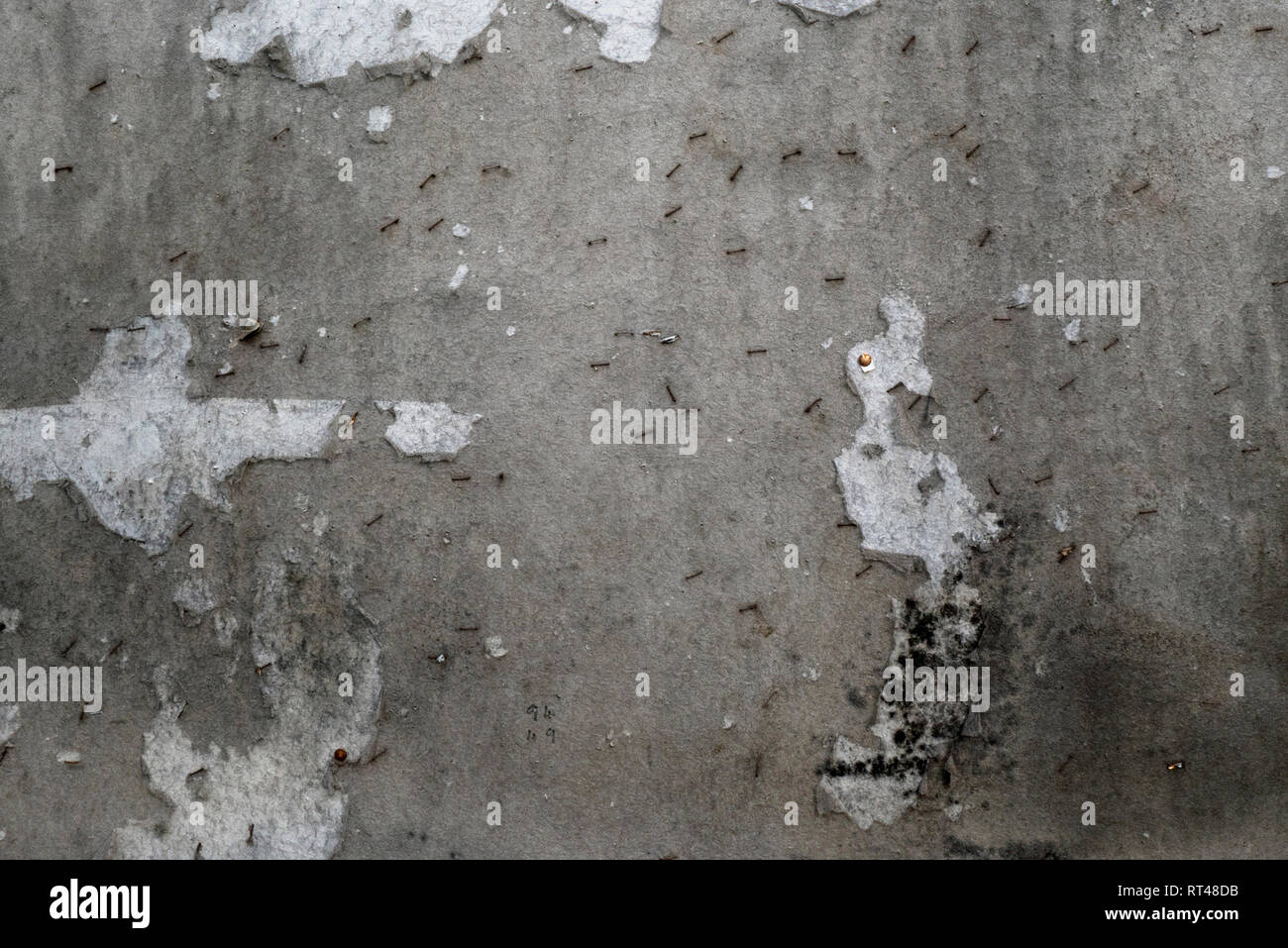 Notice board pins hi-res stock photography and images - Alamy