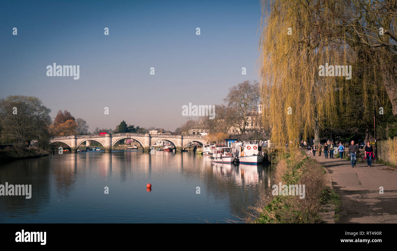 Richmond River Thames scene, London Stock Photo - Alamy