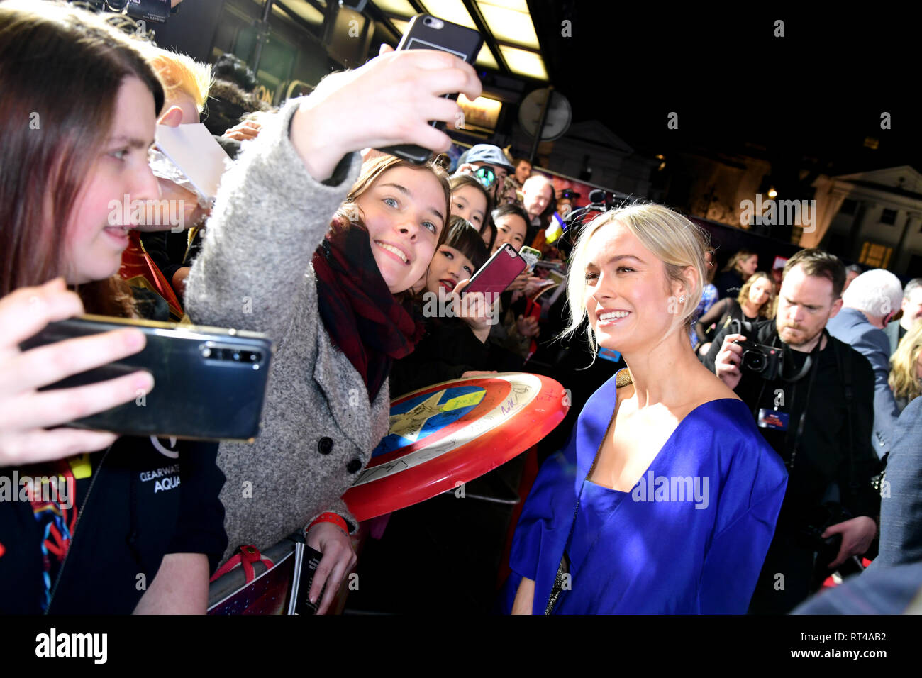 Brie larson poses for hi-res stock photography and images - Alamy