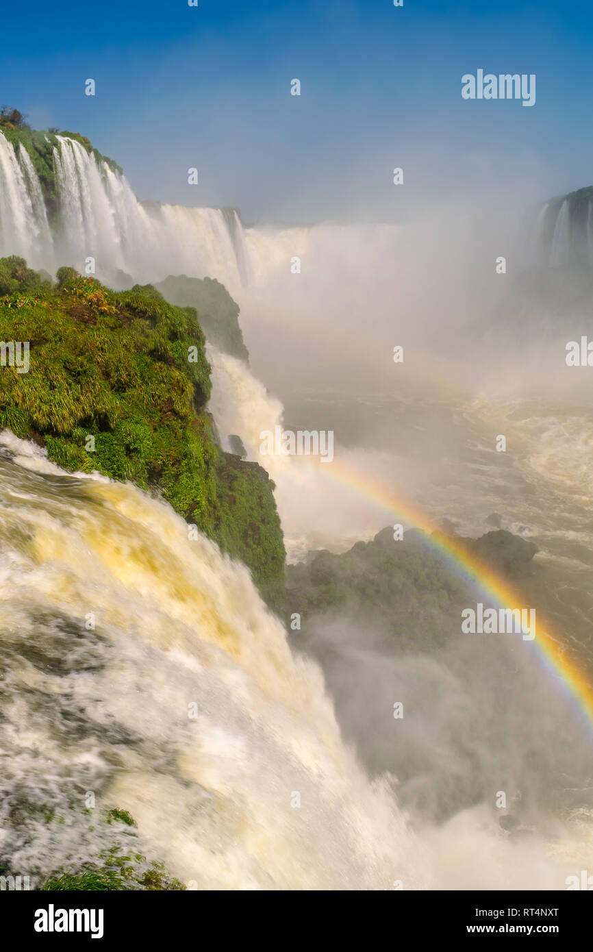 Iguazu falls devil's throat hi-res stock photography and images - Alamy