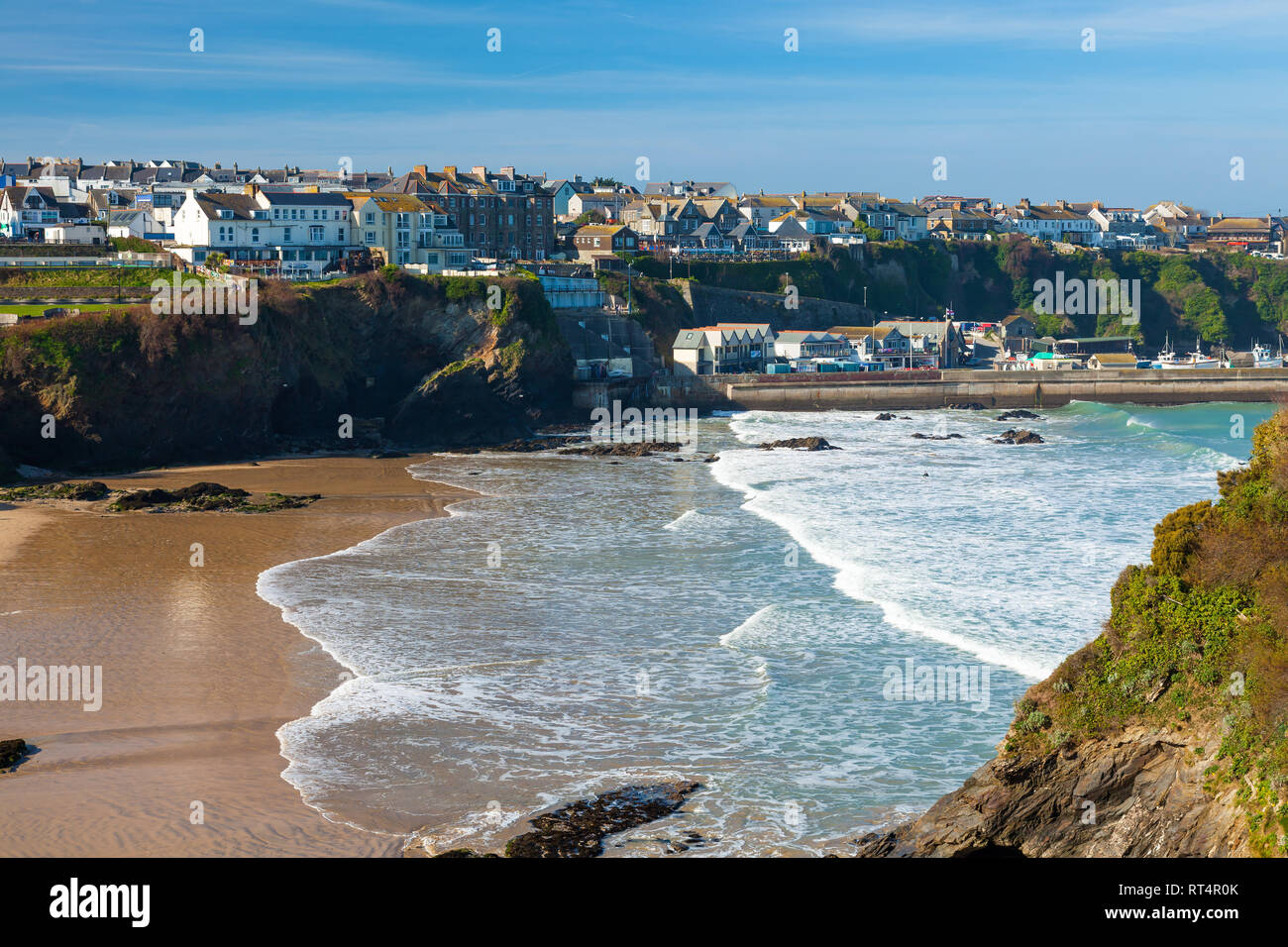 Overlooking the golden sandy Town Beach Newquay Cornwall England UK ...