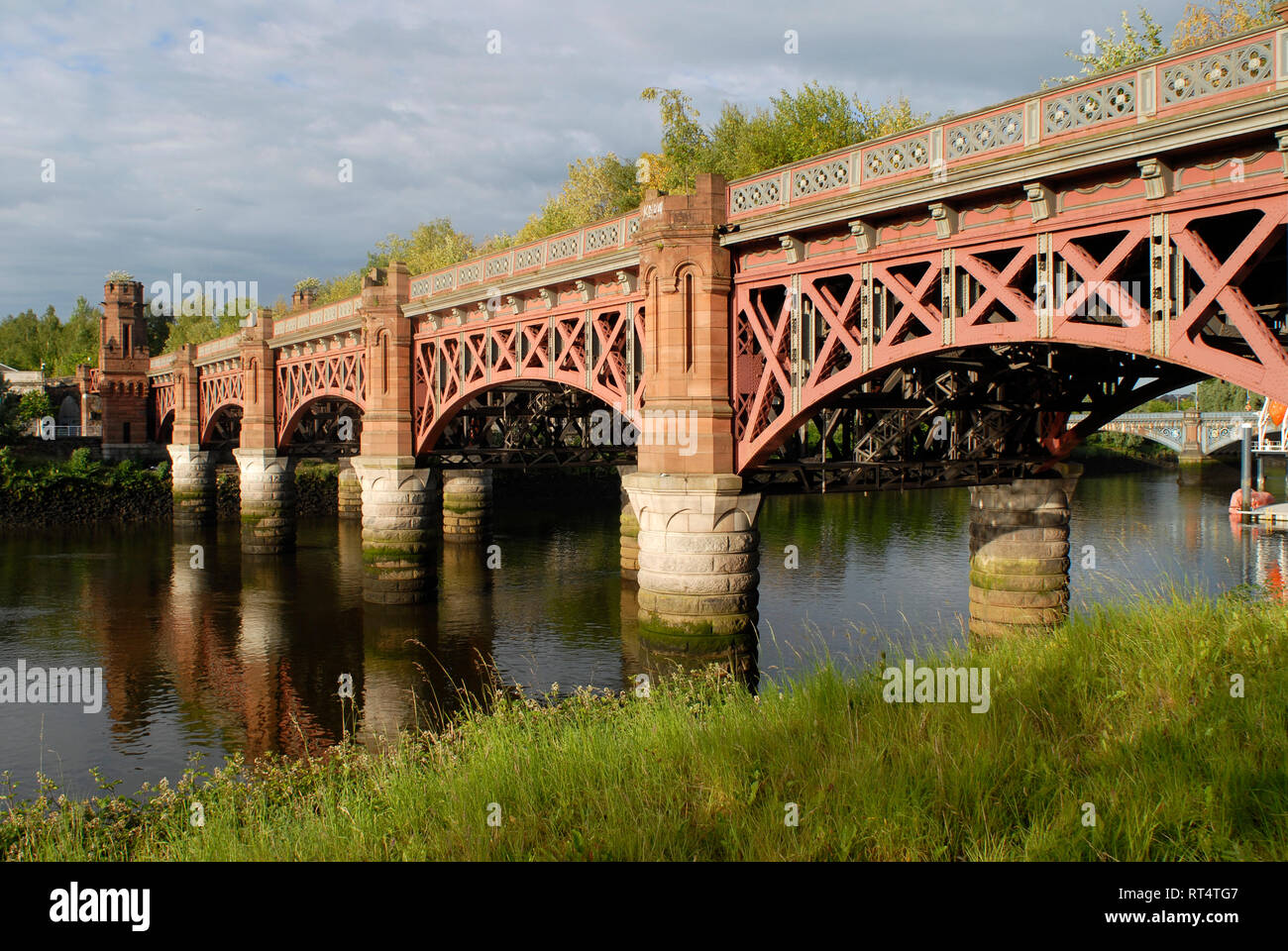 Victoria Bridge, Glasgow, Scotland, United Kingdom Stock Photo - Alamy
