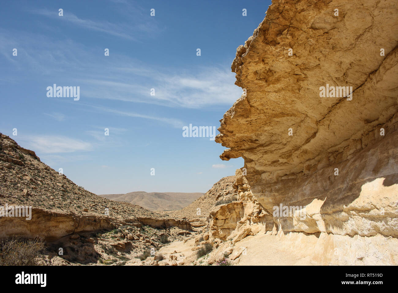 Shadow desert israel hi-res stock photography and images - Alamy