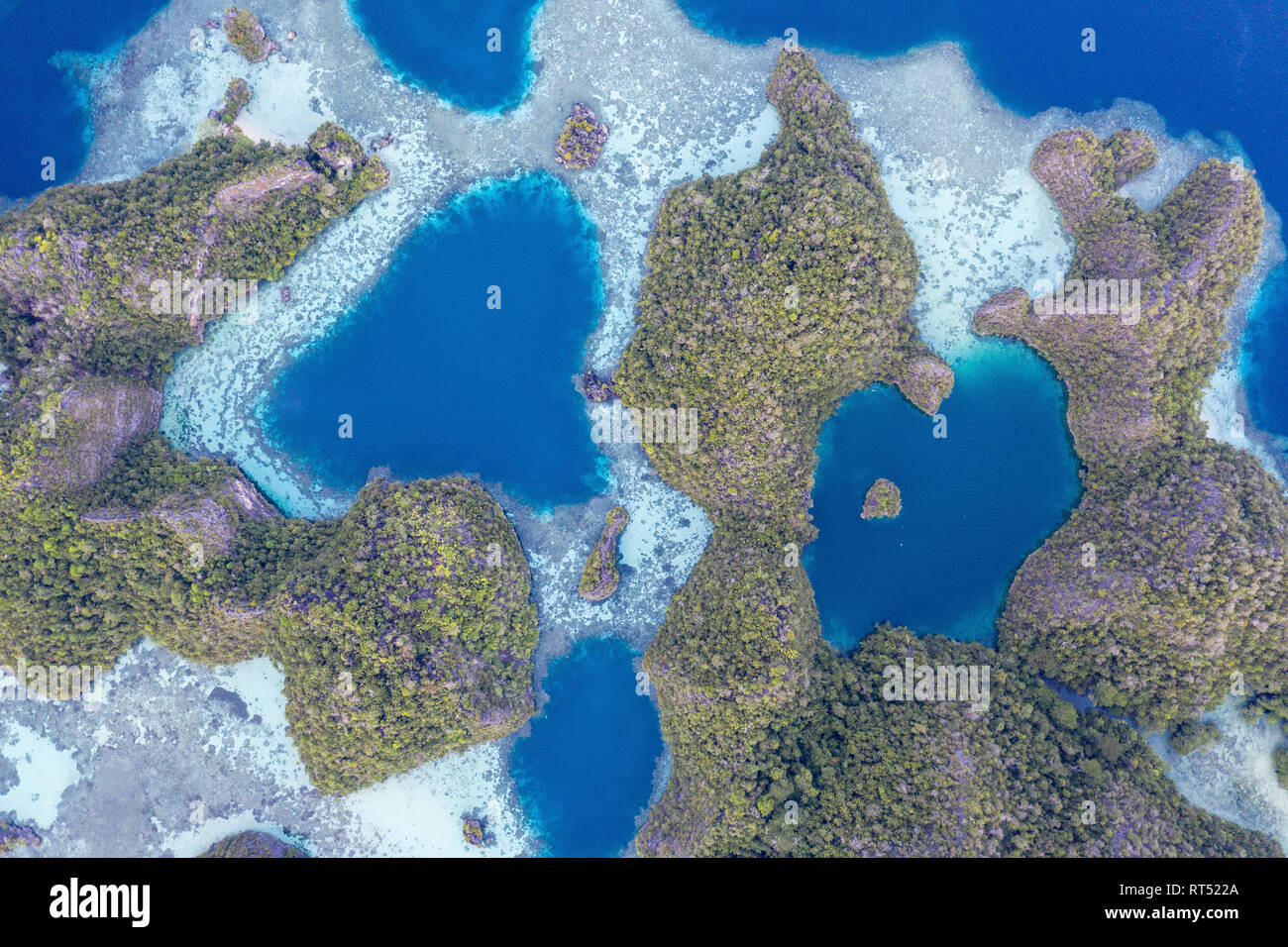 Beautiful limestone islands rise hi-res stock photography and images ...