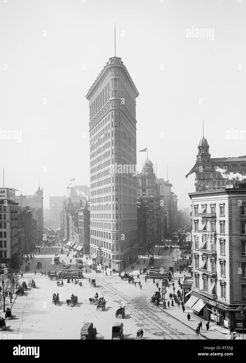 American history photo featuring the Flatiron Building, an iconic New ...