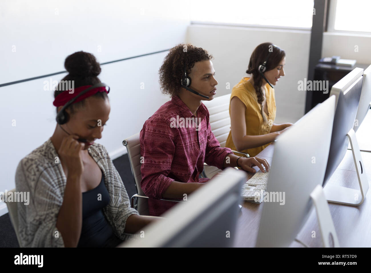 Call centre hi-res stock photography and images - Alamy