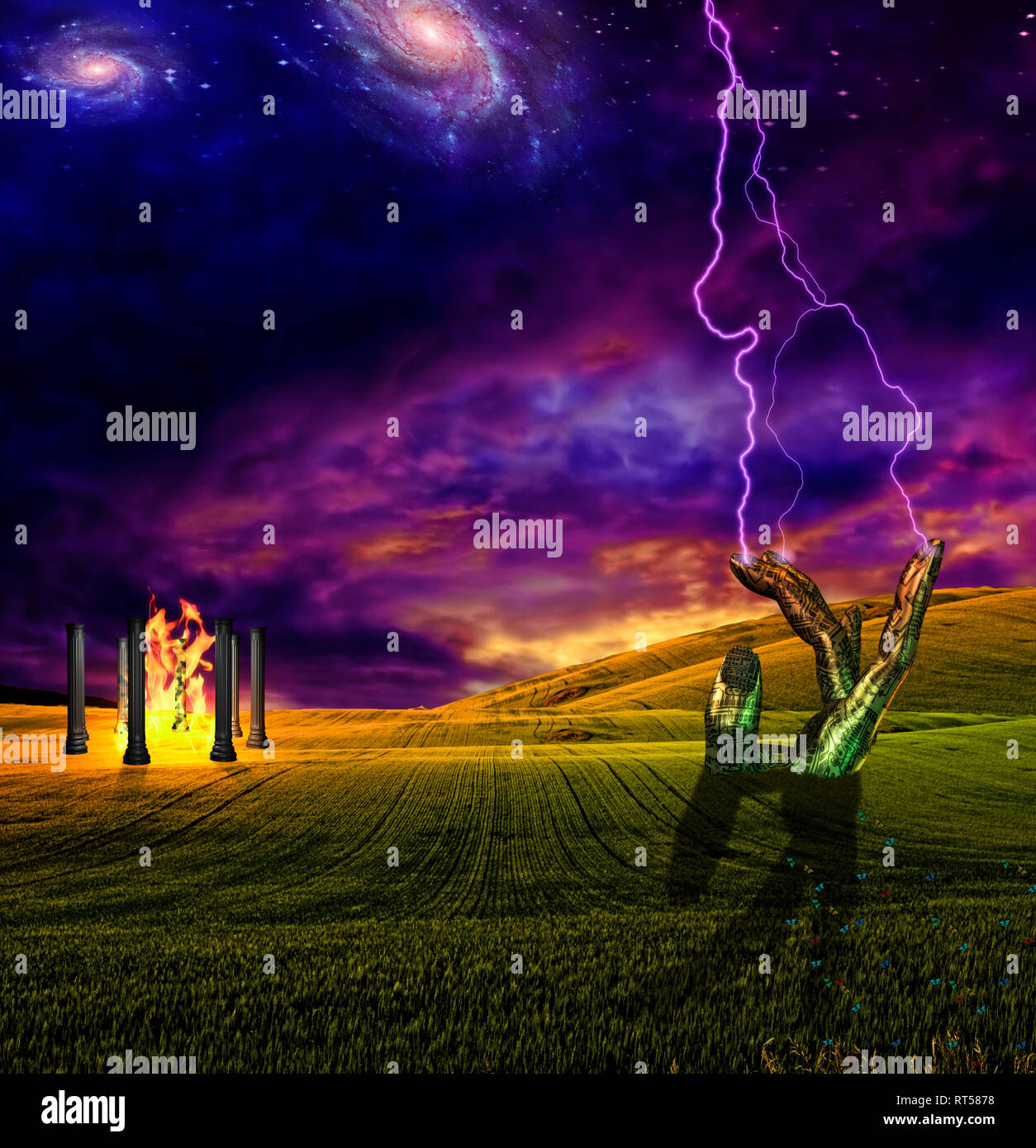 Lightning crashes hi-res stock photography and images - Alamy