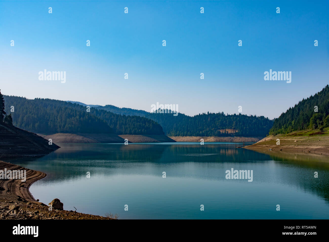 Beautiful aqua and blue colors of the lake Zaovine on Tara mountain ...