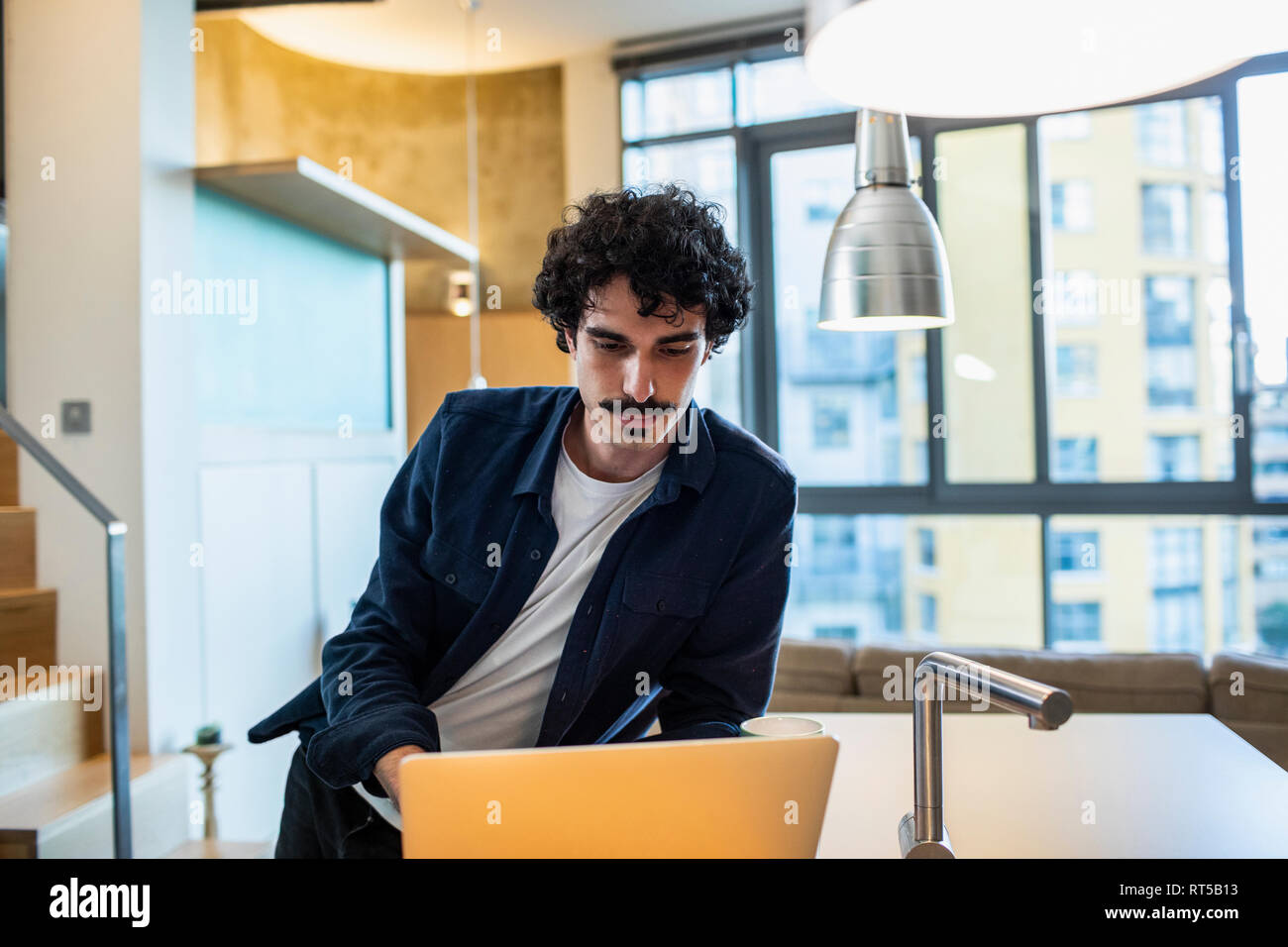 Man focused hi-res stock photography and images - Alamy