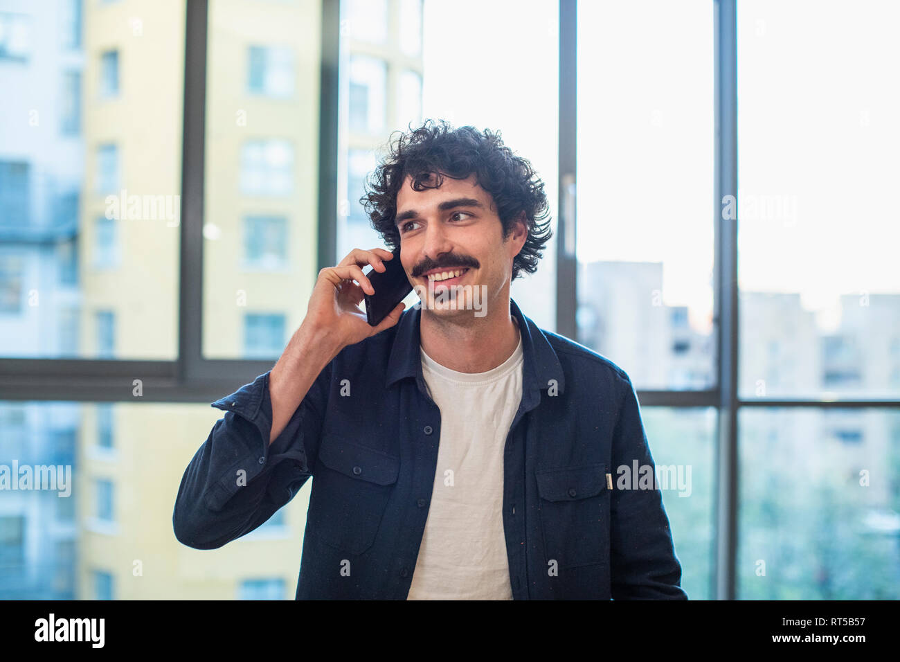 Man standing talking front view hi-res stock photography and images - Alamy