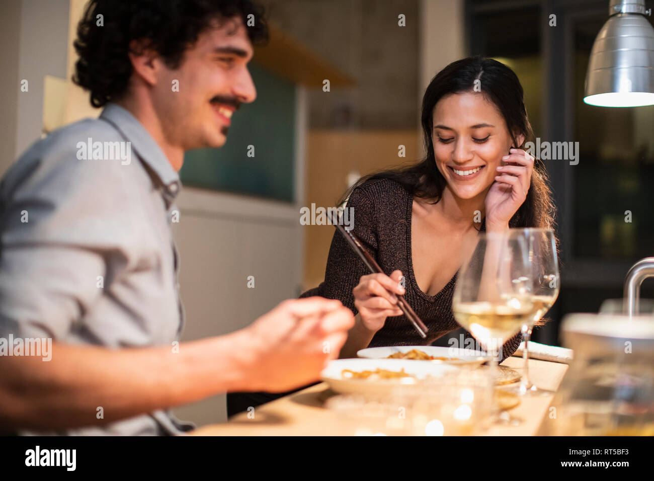 Dinner couple black and white hi-res stock photography and images - Alamy