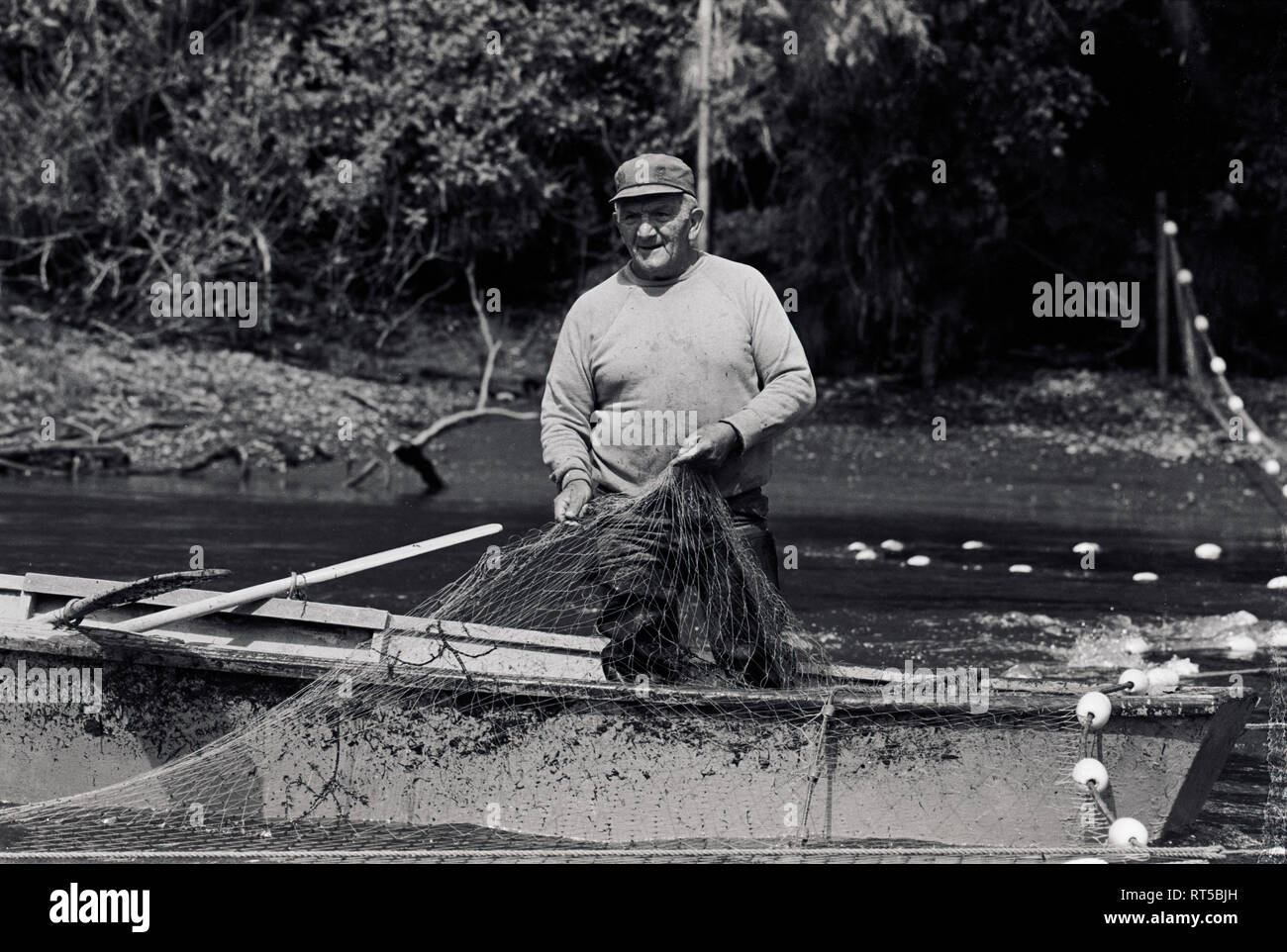 Native American Fisherman in Quinalt Tribe, Washington State Stock ...