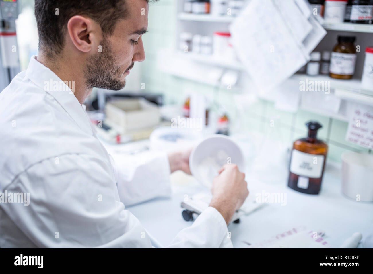 Preparing medicine hi-res stock photography and images - Alamy