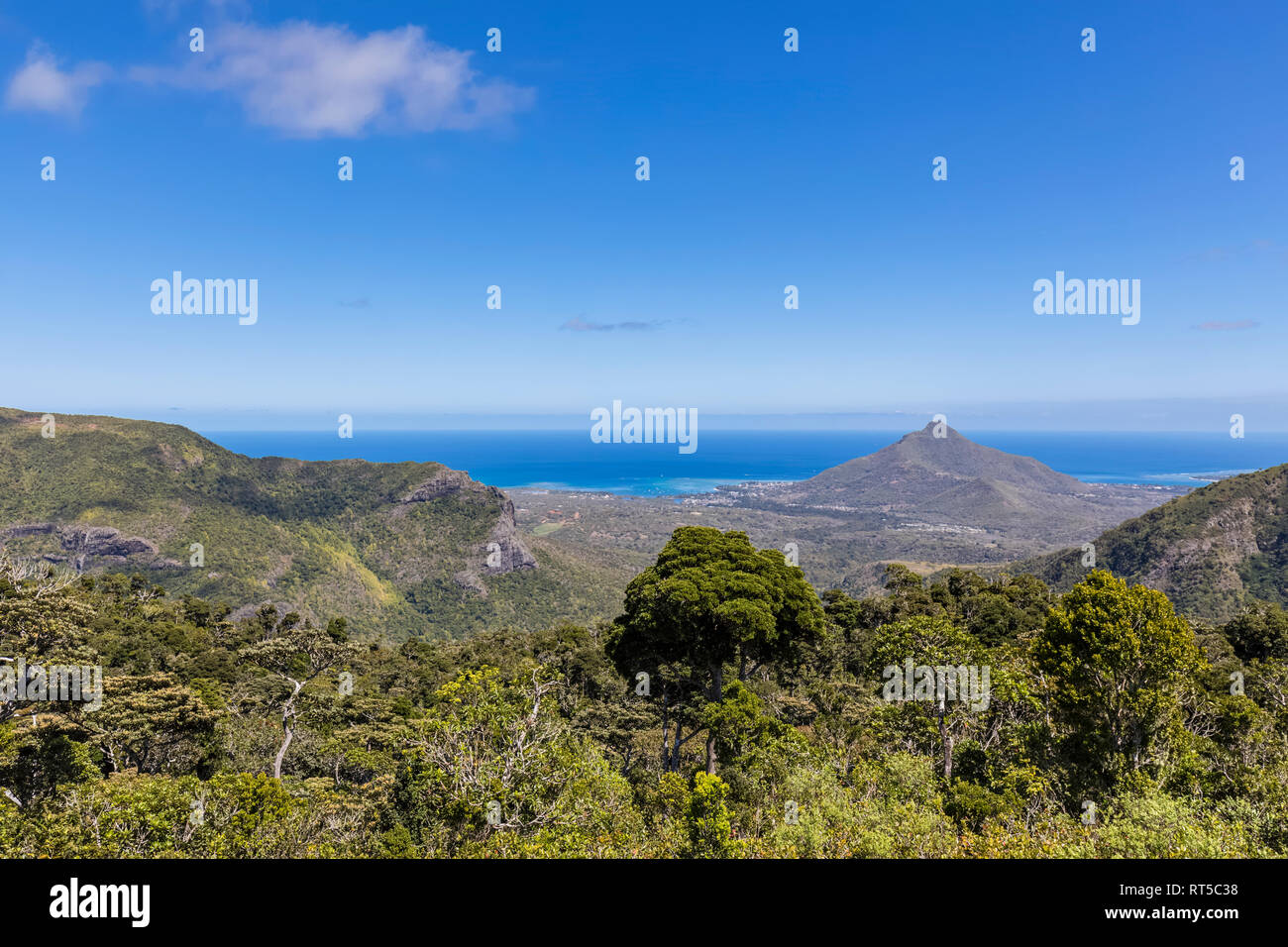 Black river gorge viewpoint hi-res stock photography and images - Alamy