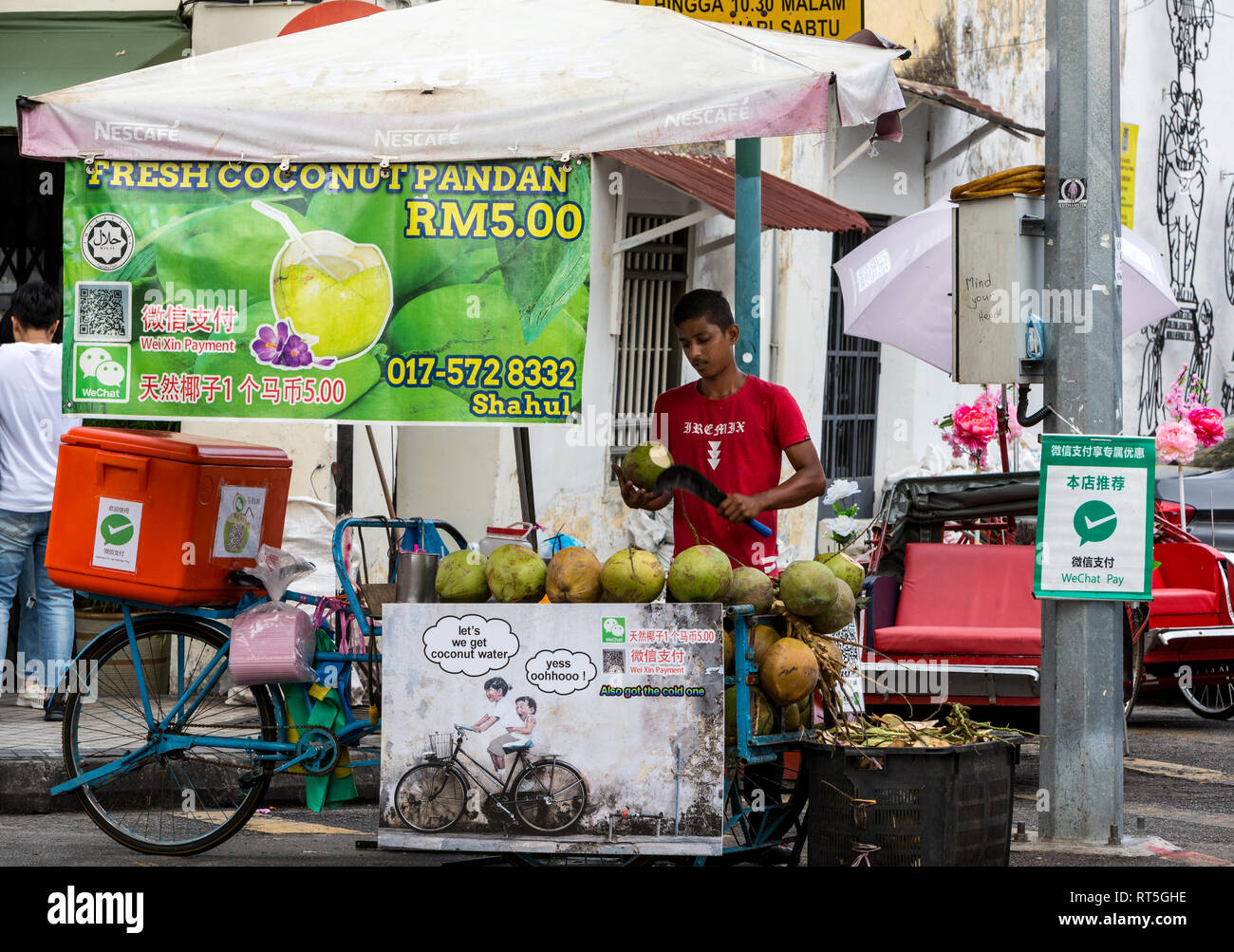 Refreshments stand hi-res stock photography and images - Alamy