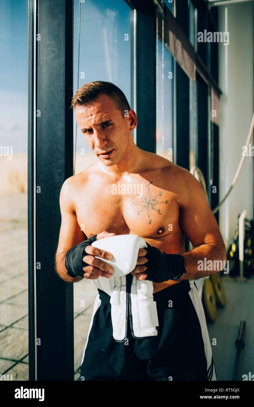 Boxing gym portraits hi-res stock photography and images - Alamy
