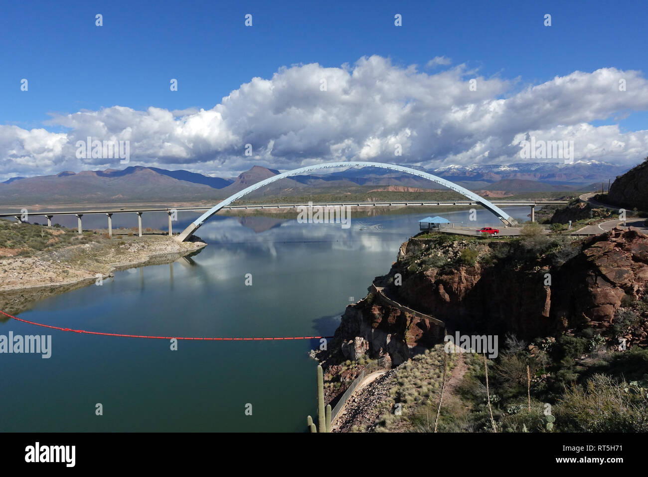 Apache Lake and passes directly by the viewpoints at the Theodore ...