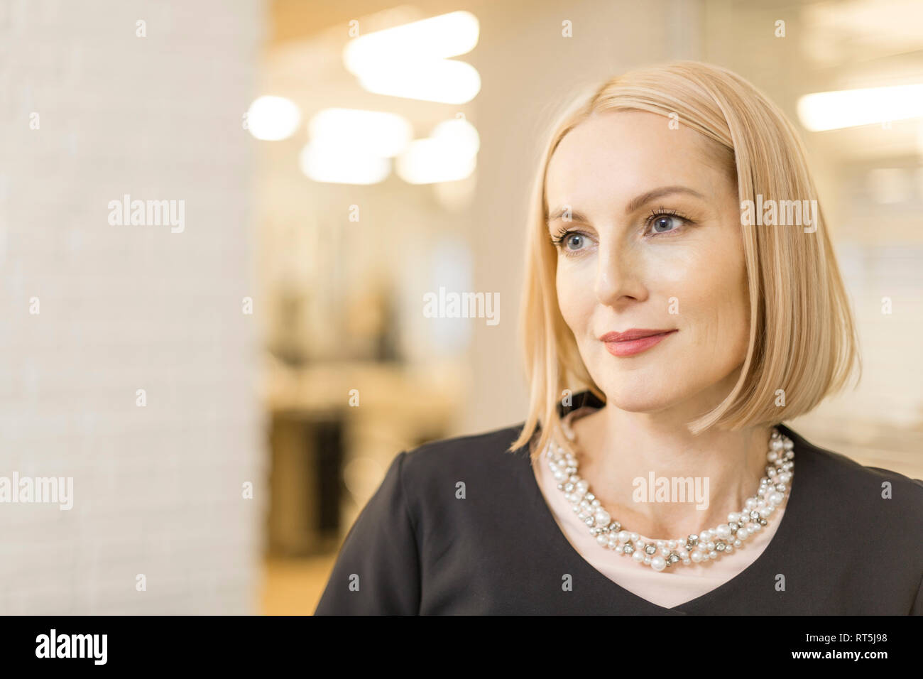 Portrait of beauty salon owner Stock Photo - Alamy