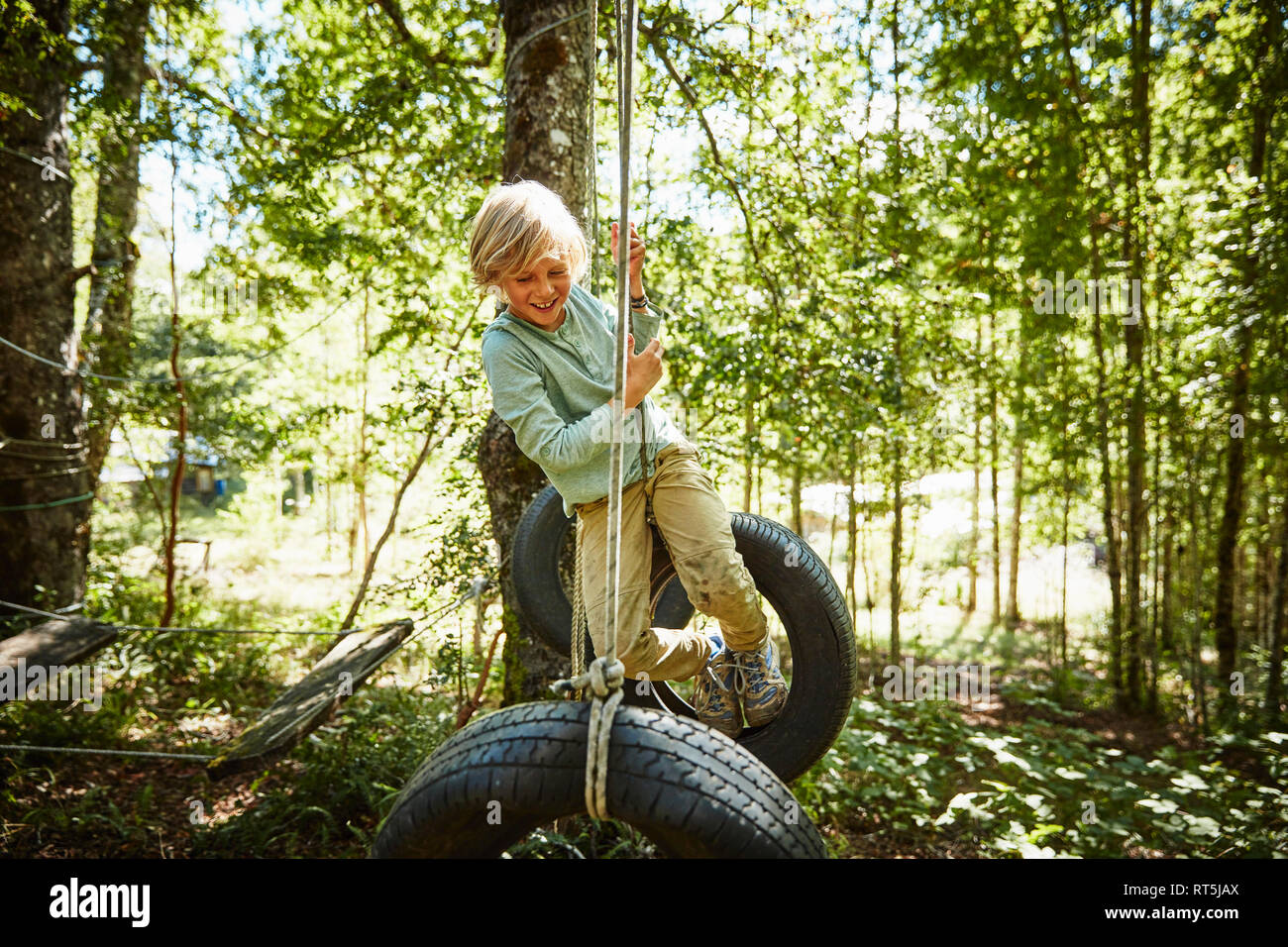 Happy boy hi-res stock photography and images - Alamy