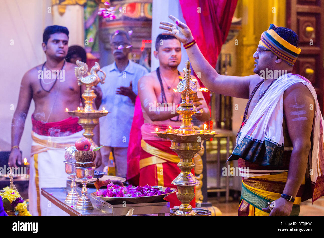 Hindu Priest Performing Ritual during Navarathri Celebrations, Sri Maha ...