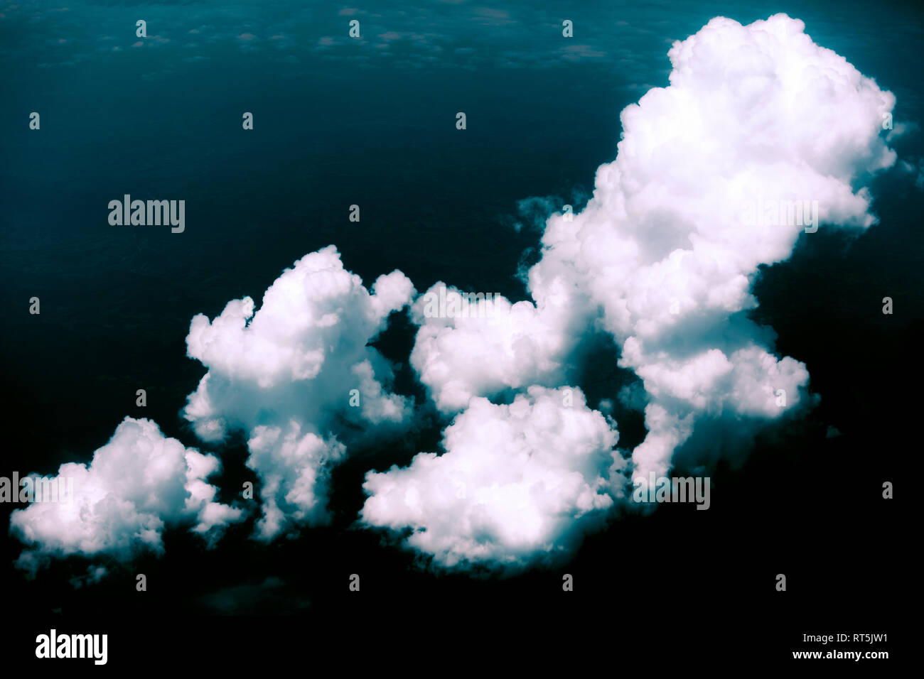 Cloud formation hi-res stock photography and images - Alamy