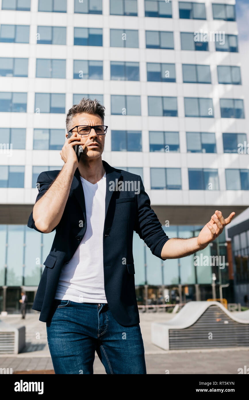 Angry walking hi-res stock photography and images - Alamy