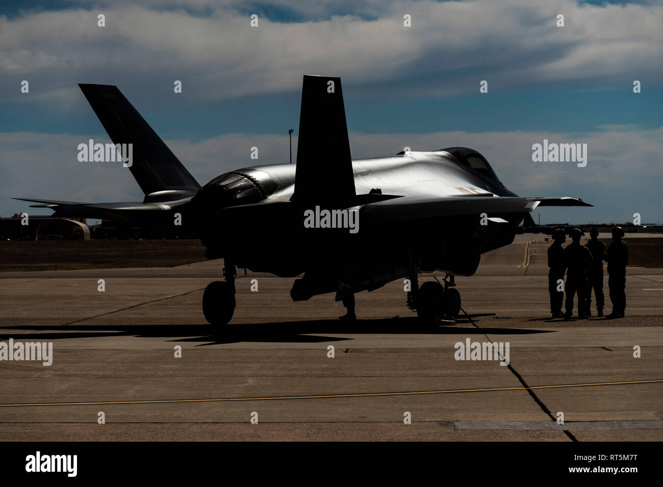 Airmen for the 27th Special Operations Logistics Readiness Squadron ...