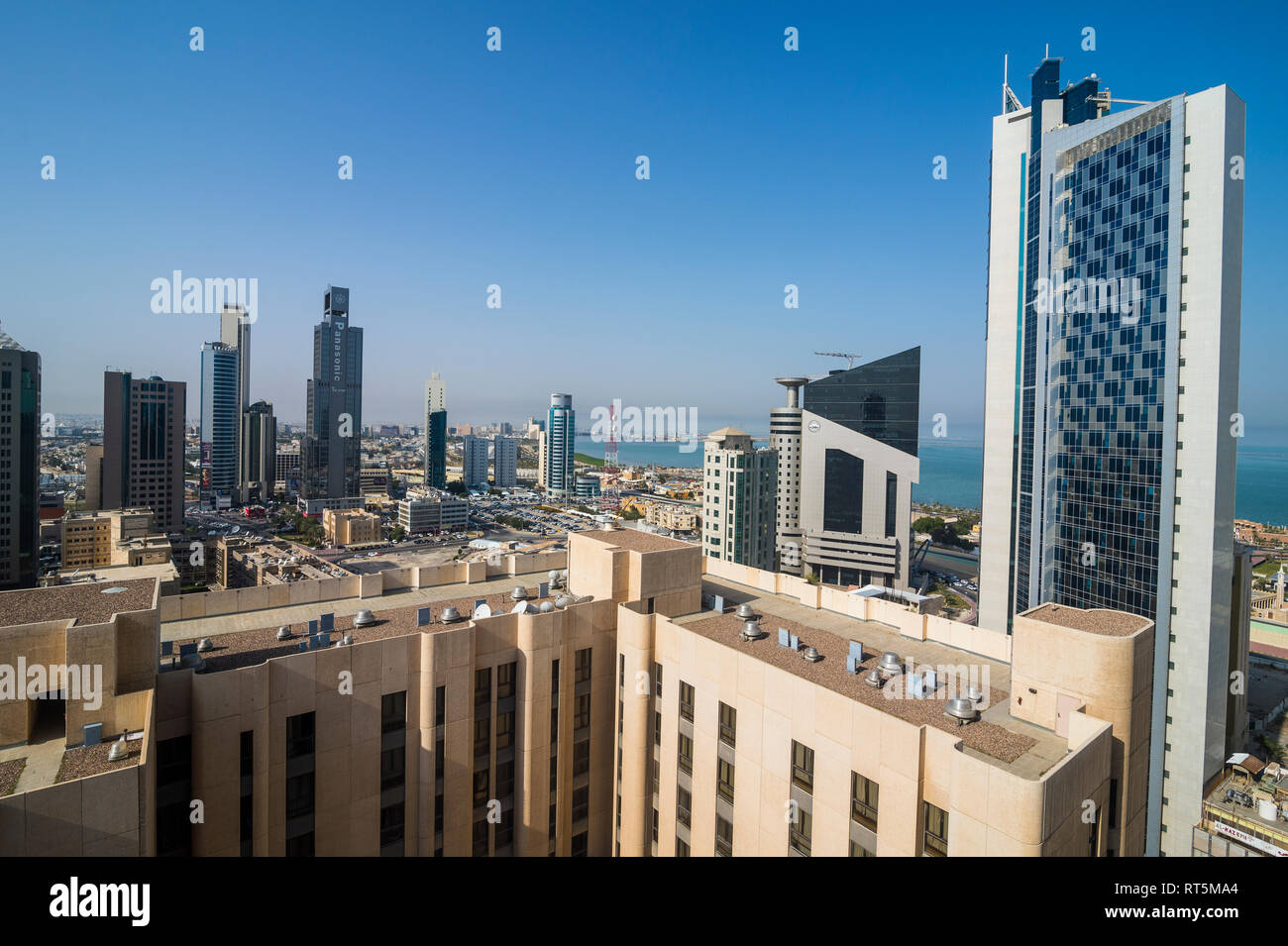 Kuwait skyscraper hi-res stock photography and images - Alamy