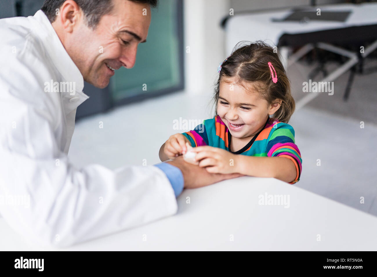 Happy plaster hi-res stock photography and images - Alamy