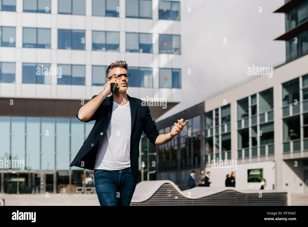 Angry conversation walk hi-res stock photography and images - Alamy