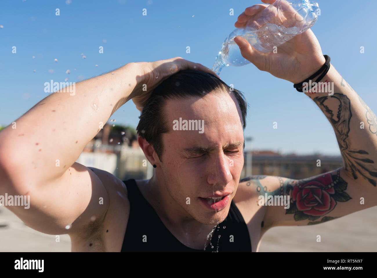 Body art splash hi-res stock photography and images - Alamy