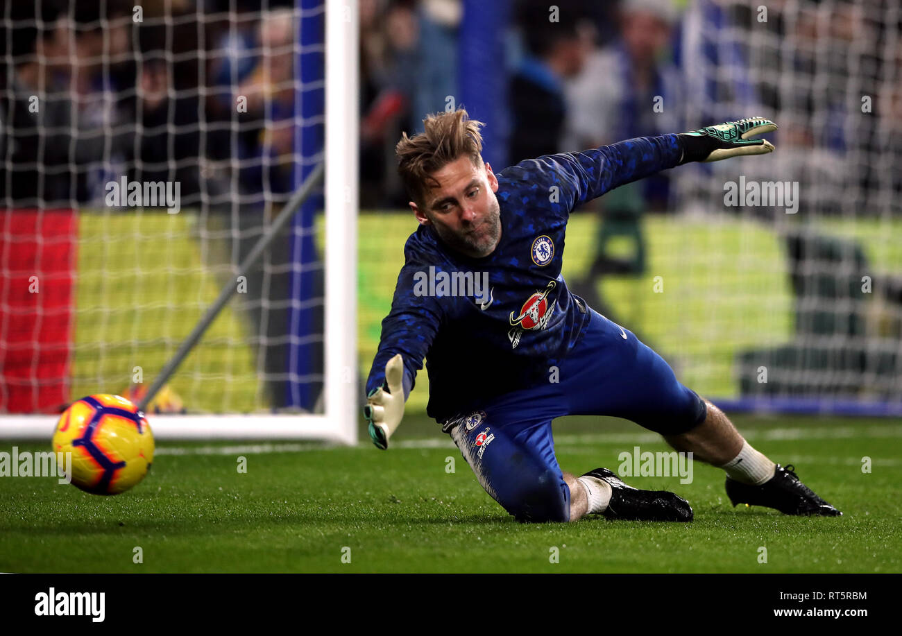 Chelsea goalkeeper Robert Green warms up before the Premier League ...