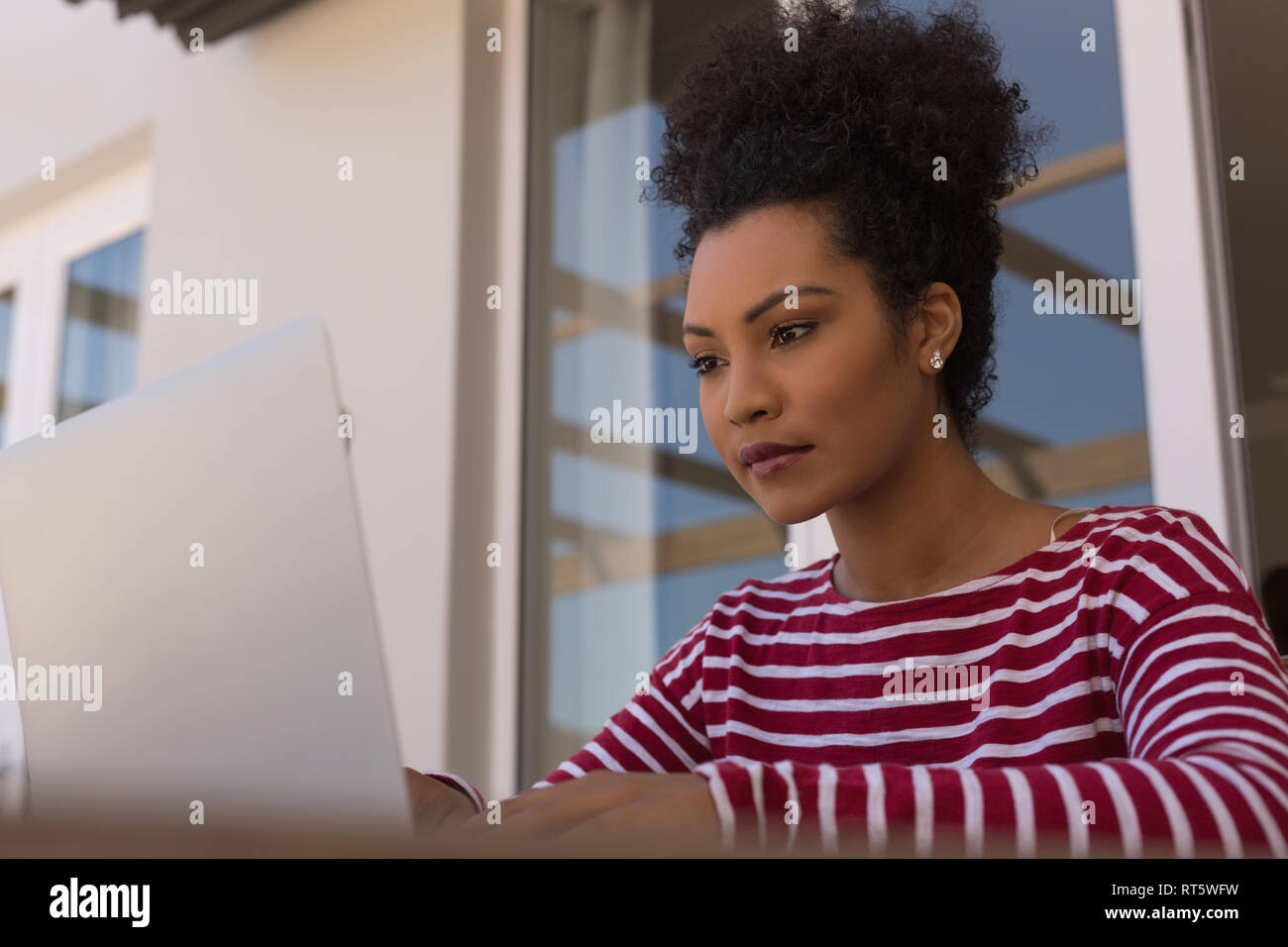 Tecnology home hi-res stock photography and images - Alamy