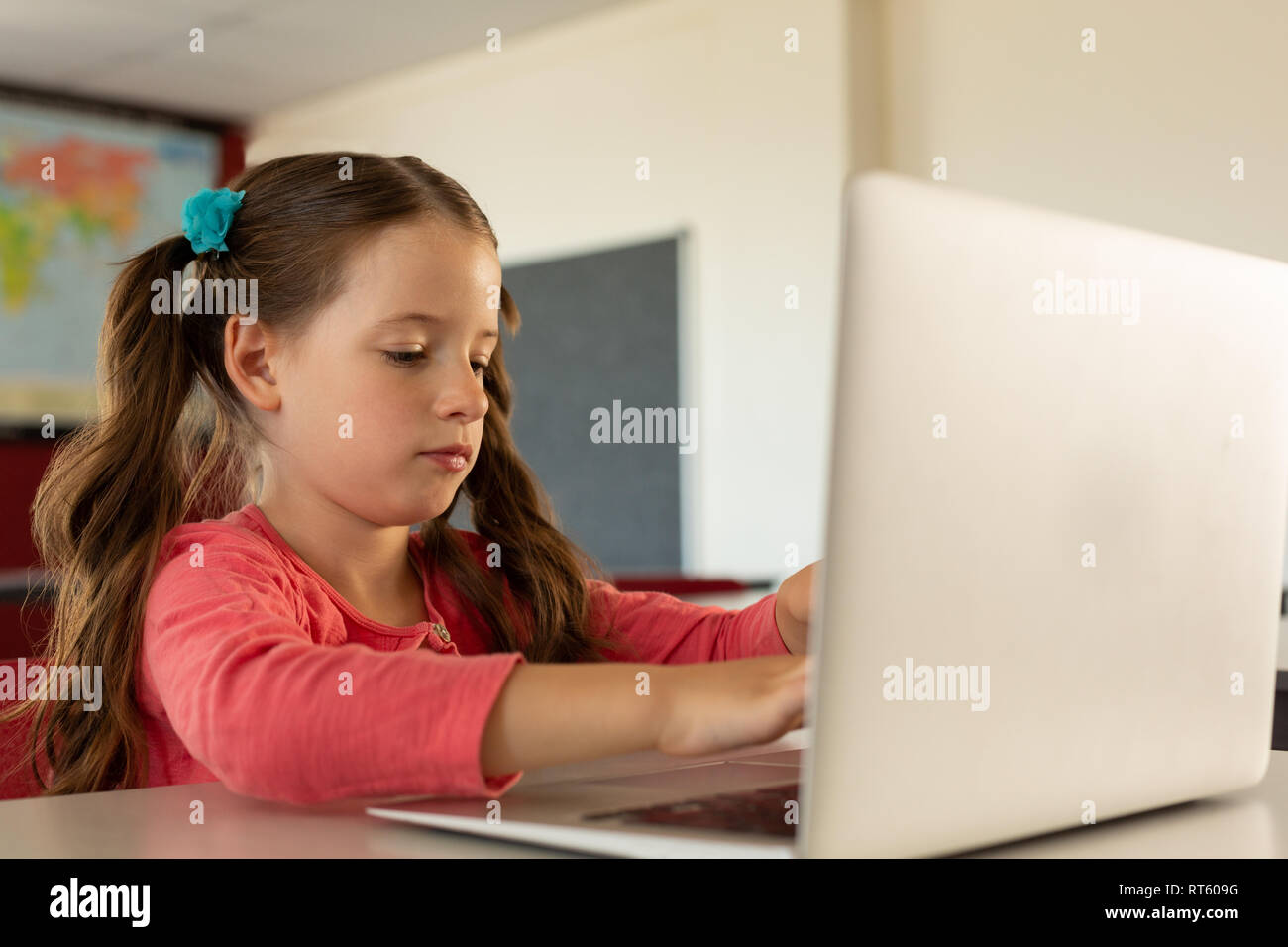 Laptop in the classroom hi-res stock photography and images - Alamy